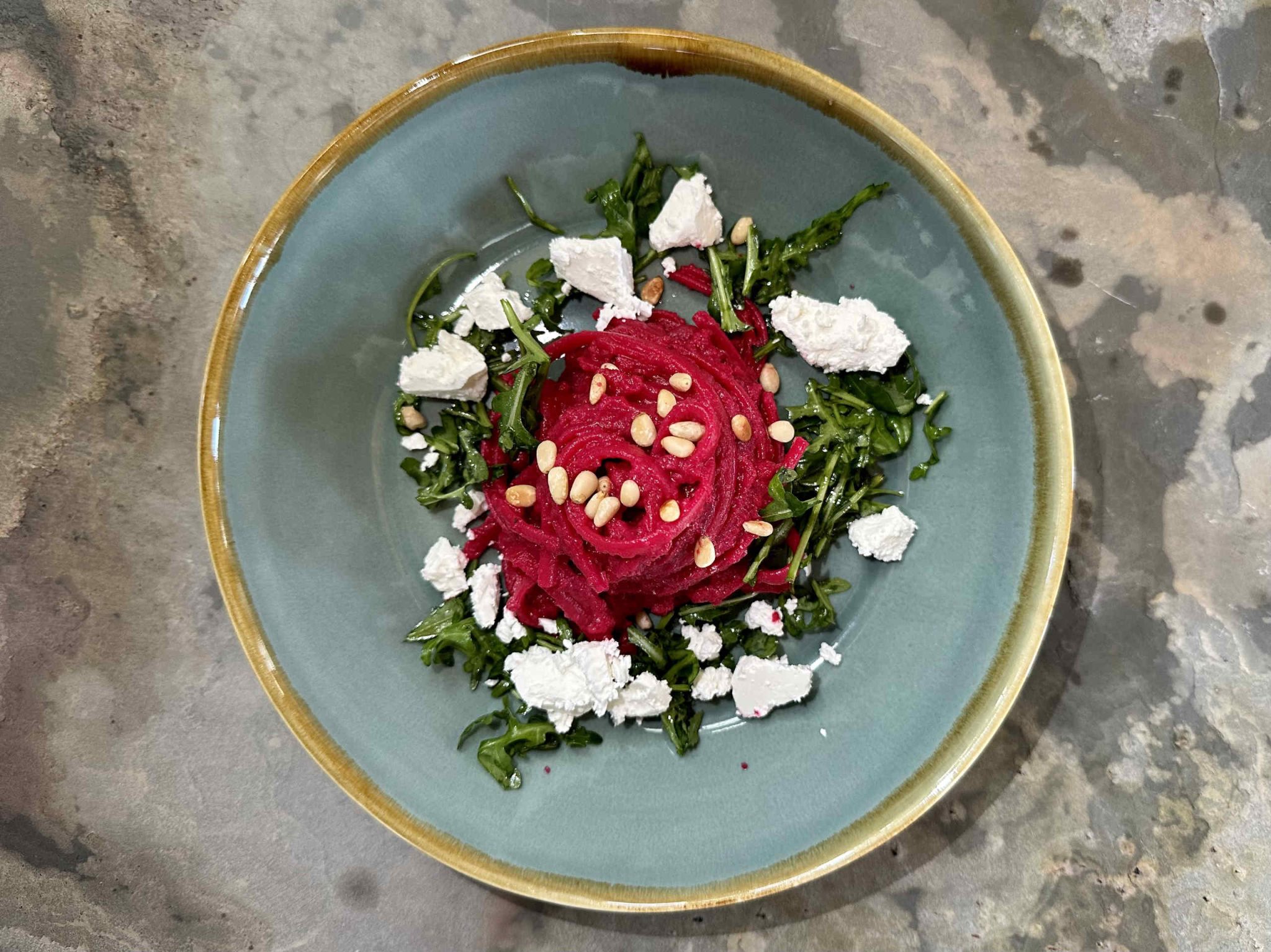 Rote Bete Pasta mit Schafskäse - Alexandra Gorsche